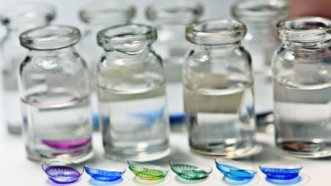 Everything You Need to Know About Colored Contact Lenses | Eye Pain Center