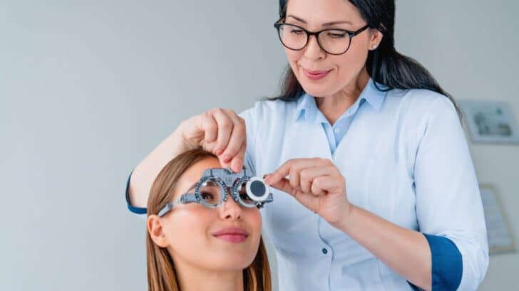 High Myopia: Causes, Risks, and How It’s Managed | Eye Pain Center