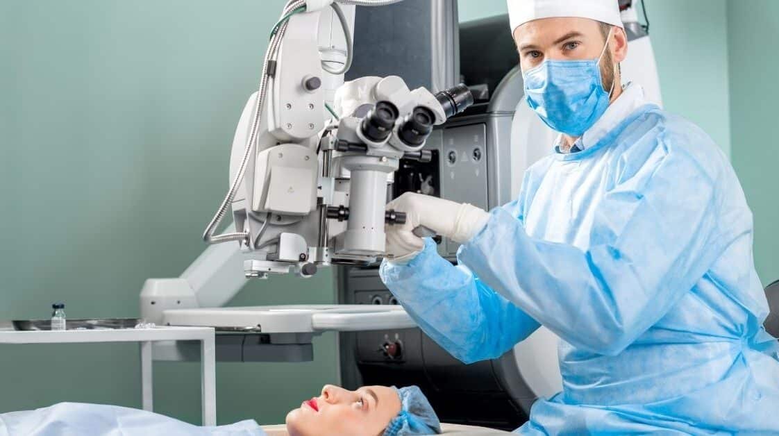 Senile Cataract: Causes, Symptoms, Diagnosis, and Treatment | Eye Pain ...